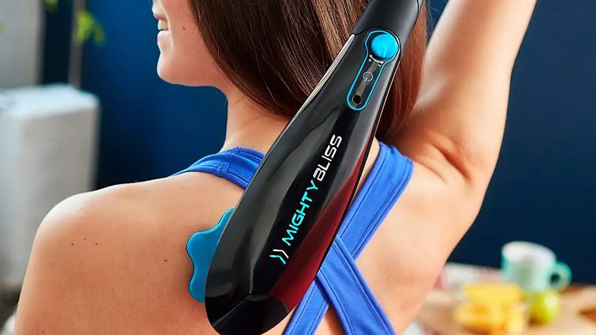 Handheld Muscle Massager: A Helpful Buyer’s Guide for Achy Muscles ...